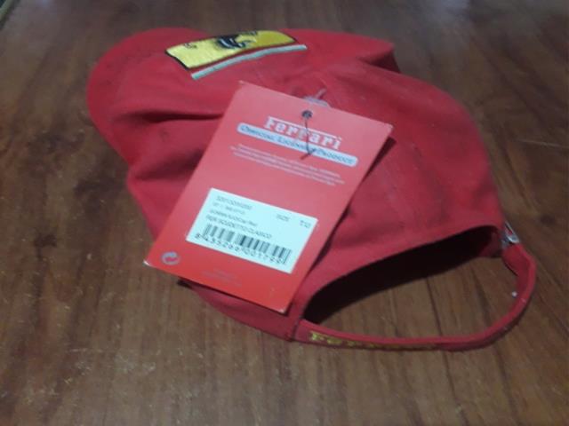 gorra Escudería Ferrari, autografiado - LosEconomicos.com - Anuncios ...